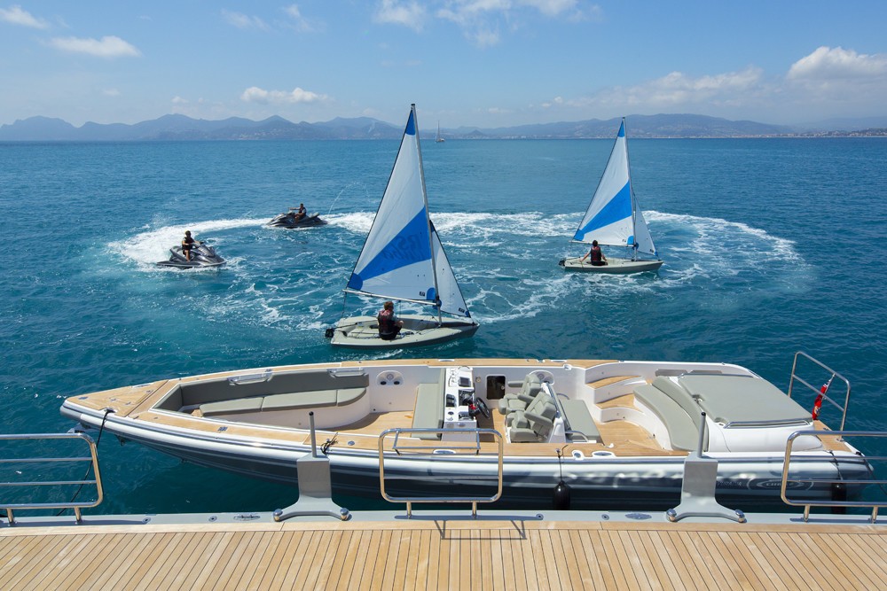 Yacht MOGAMBO, Nobiskrug | CHARTERWORLD Luxury Superyacht Charters